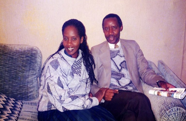 Um'Khonde Presents Cyprien and Daphrose Rugamba - Therwandan